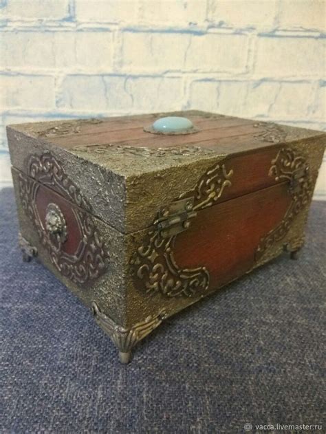 Шкатулка для хранения часов