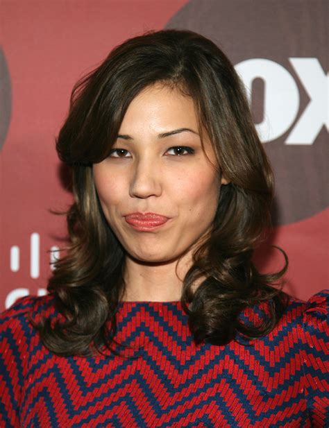 Michaela Conlin Wallpapers Women Hq Michaela Conlin Pictures 4k