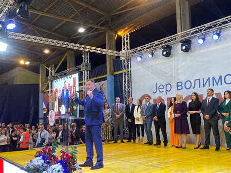 Milorad Dodik U Doboju Poručio Da Se Nastavljaju Ulaganja U Ovaj Grad