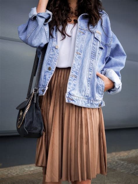 15 Ways To Wear A Denim Jacket With A Pleated Skirt Styleoholic