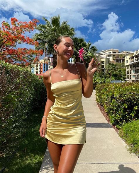 Brit Manuela Model Image