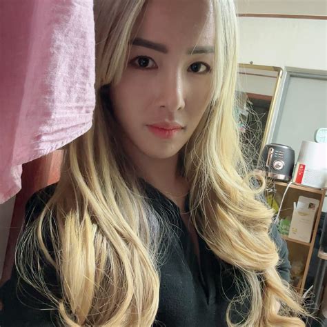 សុ ជា តិ