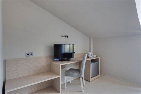 NA PRIMORSKOI - Hotel Reviews (Yevpatoriya, Yevpatoria Municipality)