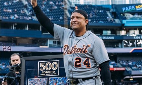 Miguel Cabrera Llega A Mil 137 Extrabases En La Mlb