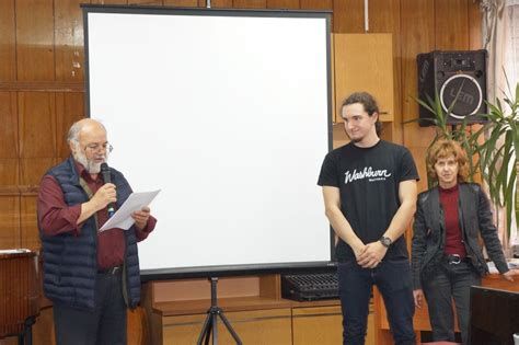 Ученици от ПМГ „Васил Друмев“ с награди от Литературния конкурс за