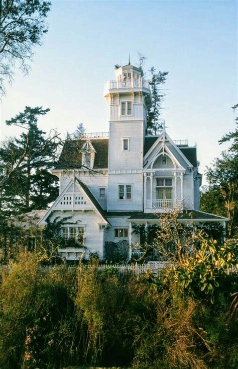 The Practical Magic Victorian House That Never Really Existed Photos