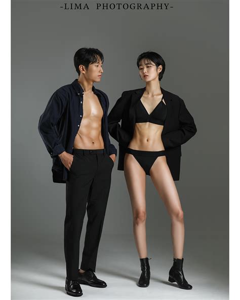 바디프로필 해피니스스튜디오 📸 커플 프로필의 가장 중요한 준비물은 남자 여자친구 여자 남자친구 아직도 준비물 준비 못한사람😱👋 작가님 저 다음엔 개인말고