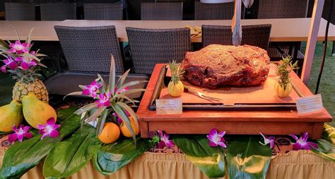 Rock A Hula Hawaii Waikikis Largest Luau And Dinner Show 2023 Updated