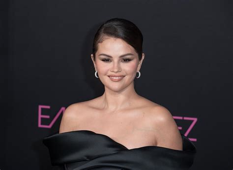 On connait le sérum utilisé par Selena Gomez pour avoir un beau teint ...