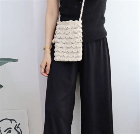 택배의여왕 포마이룸 니트 크로스백 휴대폰가방 1차