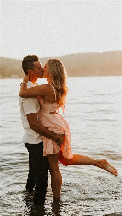 Hugs And Kisses Wallpapers