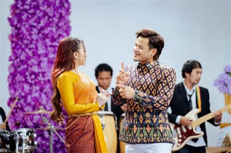 ខេម និង តន់ ចន្ទសីម៉ា ចេញបទកន្ទ្រឹមរួមគ្នាមកអង្រួនអារម្មណ៍ហ្វេនៗត្រៀមចូលឆ្នាំថ្មី Khmernote