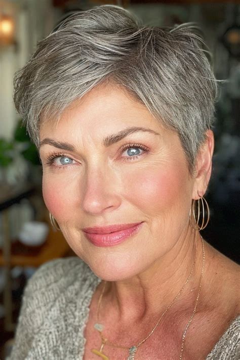100 Elegant Short Hairstyles For Women Over 50 Artofit