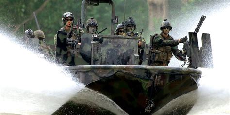 Navys Special Warfare Combat Crew Business Insider