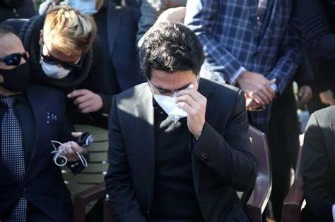 متن و حاشیه های مراسم خاکسپاری محمد رضا شجریان عکس