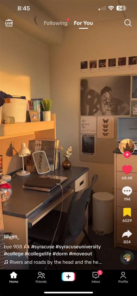 Pin By Keiley On Cute Dorms University Dorms College Dorm Girl Dorms