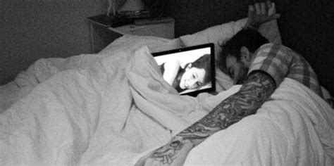 Long Distance Relationships Actually Help Increase Intimacy Dr Patrick Williams Yourtango