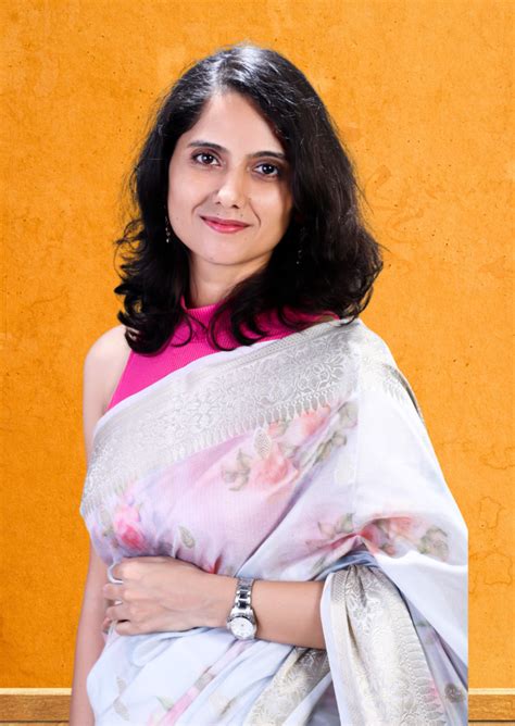 Meet Kirti Mishra Founder Of Mrujaa An Ethnic Saree Brand Read Her