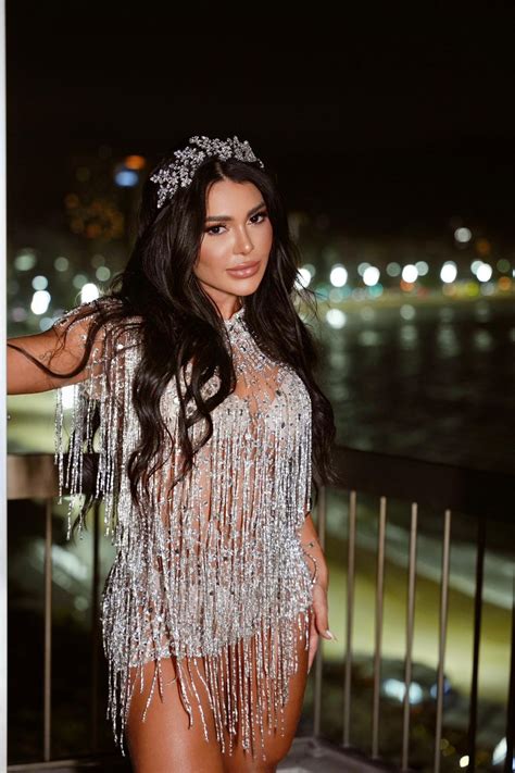 Miss Manaus Dayse Castro Fará Estreia Na Sapucaí Na Paraíso Do Tuiuti