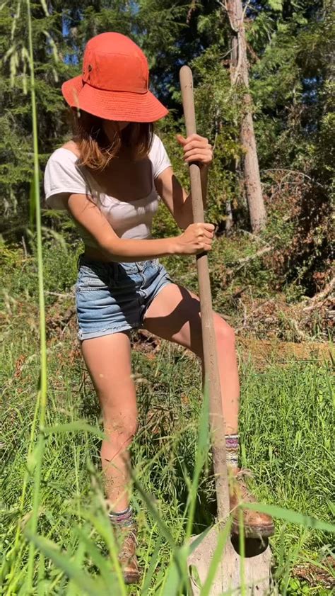 Amelia Offgridamelia • Instagram Photos And Videos
