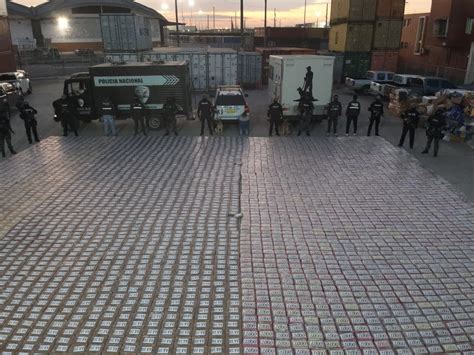 Policía Nacional Del Ecuador Incauta Cerca De 5 Toneladas De Cocaína En