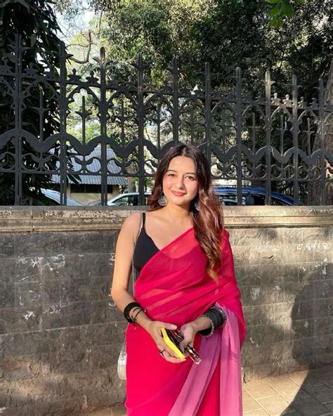 Pin By Beric Dondarrion On Beauty Casual Party Dresses Cool Girl