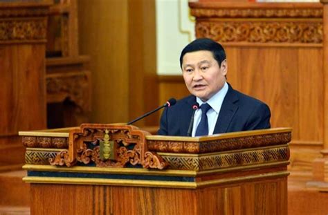 Ерөнхий сайдыг огцрууллаа