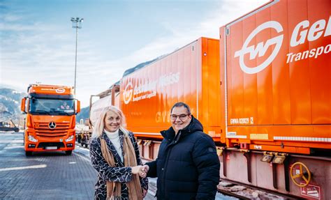 Gebrüder Weiss übersiedelt Werk Von Barbara Anna Husar Österreichische Verkehrszeitung