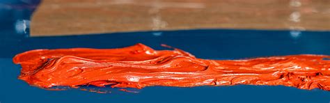 플라스티솔 잉크 배너 클로즈업 양잠 생산 디자인 스튜디오에서 실크 스크린 방식으로 티셔츠 인쇄 T 셔츠에 대한 스톡 사진 및 기타 이미지 Istock