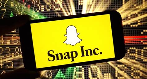 Bullish Analysts Eye Snap Upside As Stock Hits Multiyear Low