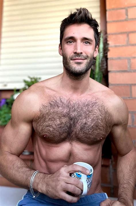 Shirtless Male Hairy Chest Bearded Muscular Man Handsome Beefcake Photo 4x6 H424 4714993498