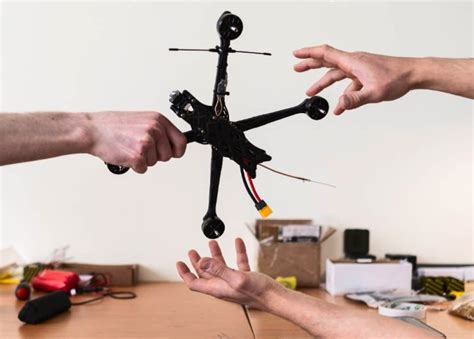 Народний дрон - як збирати FPV своїми руками та що для цього потрібно