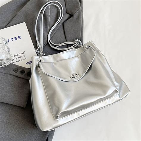 당일보부상 빅 포켓 체인 숄더백 노트북 아이패드 수납 가벼운 크로스백 빅백 스퀘어 데일리백 면접 여행 가방