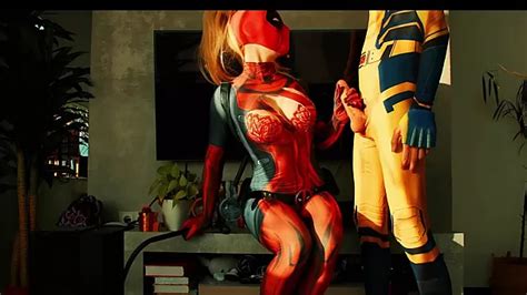Black Widow Disfruta Del Cuarteto Con Taskmaster Deadpool Y Yelena Belova