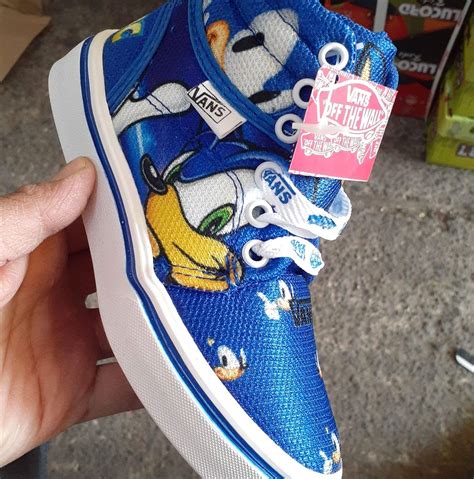 Erandi Erandi Added A New Photo