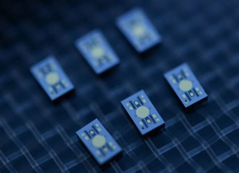 MEMS Tilting Mirror Preciseley