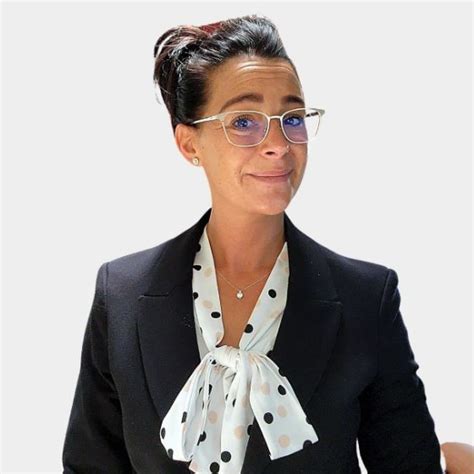 Stephanie Couvillon Financial Analyst Ignite Digital Services