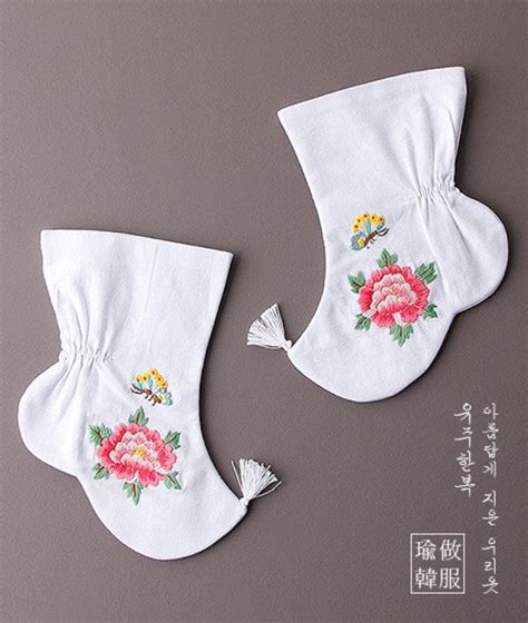 산호모란손수버선 유주부띠끄 Yujuboutique 한국 전통 의상 발명품 자수