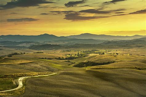 Tuscany Spring Rolling Hills Rural Road And Green Fields On S