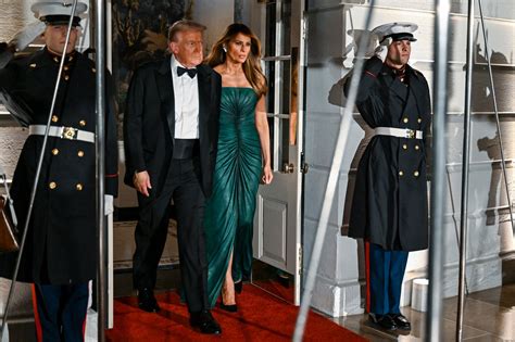 Melania Trumps Green Gown Signals Saudi Arabia Diplomatic Ties The