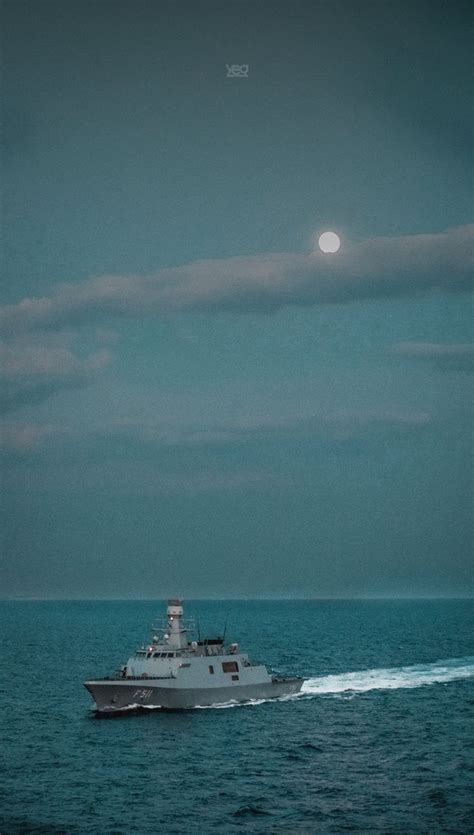 Warship In Moonlit Ocean Fotoğraf Kağıdı Mavi Hava Kuvvetleri