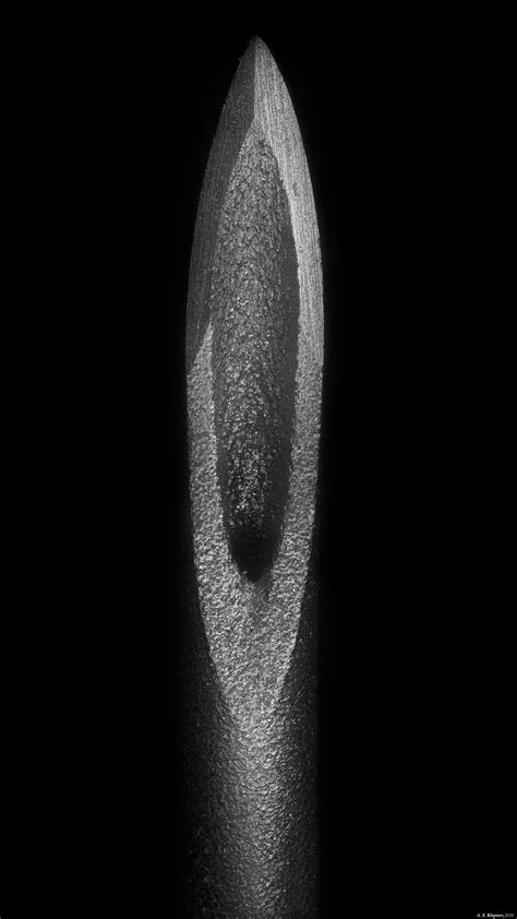 Syringe Needle Under The Microscope R Microporn