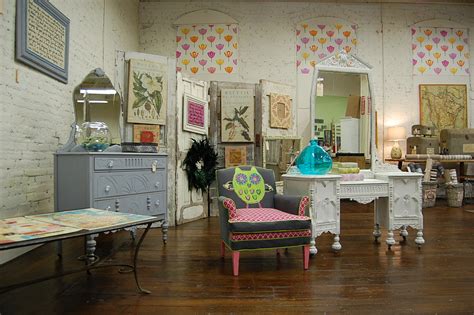 Bebe Gallinis Nesting Place