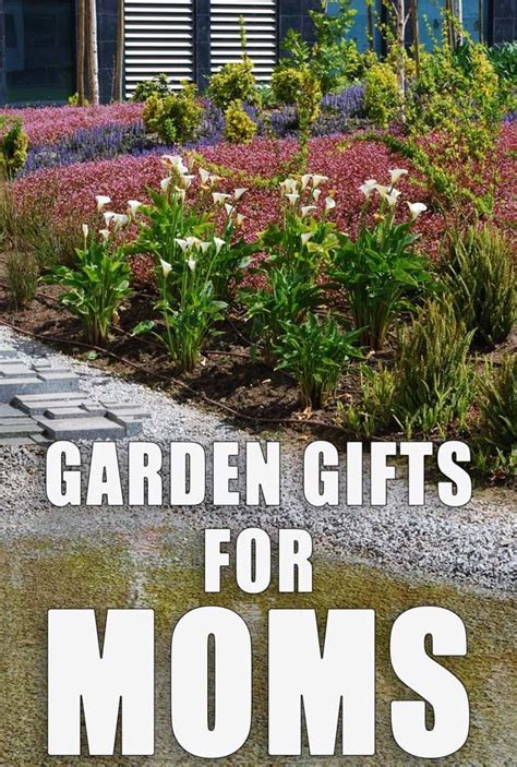 Find A Perfect Garden T For Moms Garden Ts Gardening Ts For
