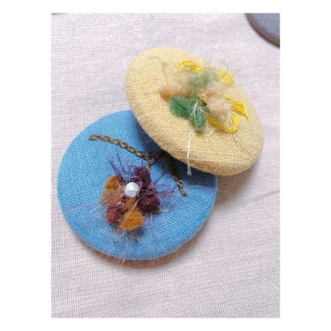 메르시 이니셜 자수 브로치