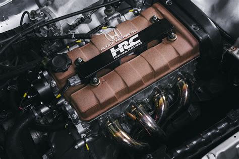 Acura Goes Nostalgic Rebuilds A First Generation Integra Race Car