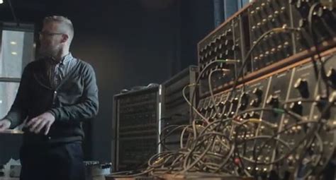 This Dude Tries To Explain Modular Synthesizers HIGH T CH