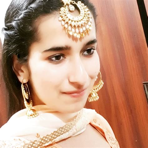 Jasleen Kaur Sidhu Medium