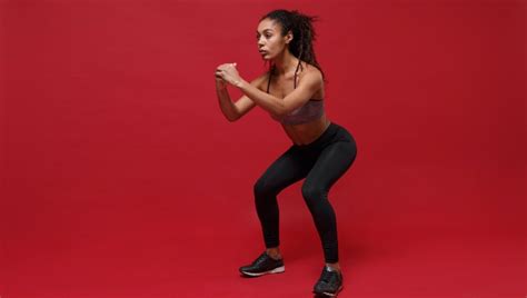 How Many Squats Are Too Many Squats Heres The Right Number For A Toned Butt HealthShots