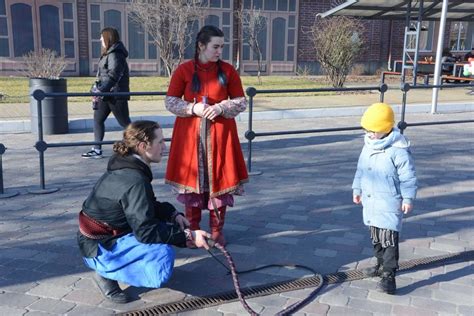 У столиці пройшло яскраве свято зустрічі весни Новруз ФОТО Вечірній Київ
